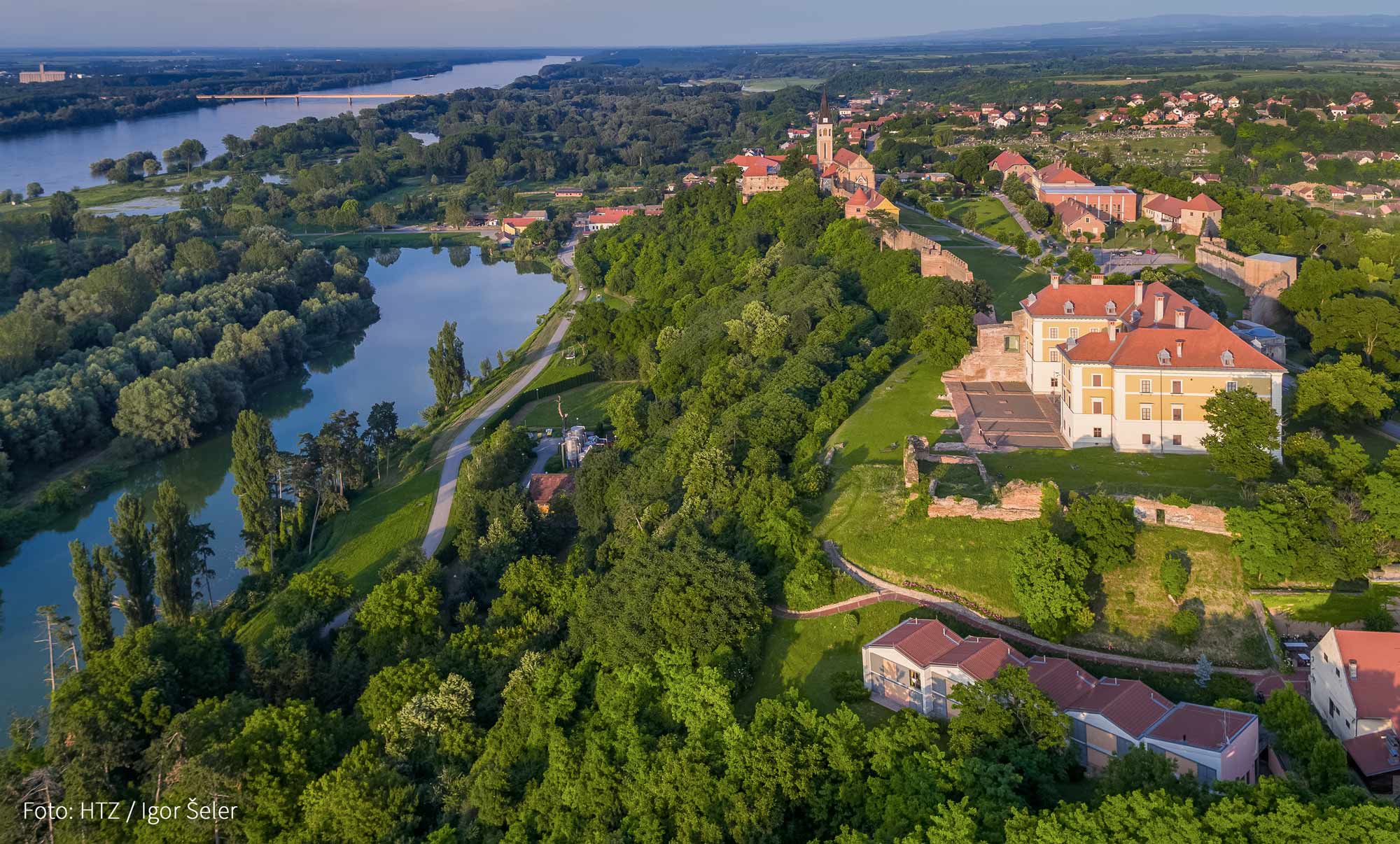 Grad Odescalchi v Iloku namestitev i apartmaji v okolici | Obmorju.si