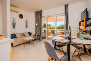 Apartmaji Krk Čižići - Apartmaji Fanuko | Obmorju.si